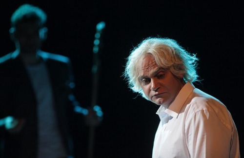 Actorul Ion Rizea, un "Prometeu inlantuit" pe scena Teatrului National ...