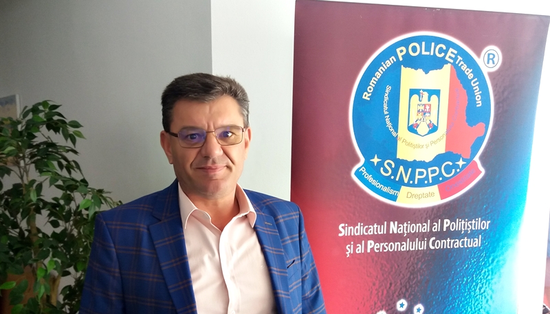 Politistul din Timis care a lansat campania "Stop amenzilor!", atacat ...