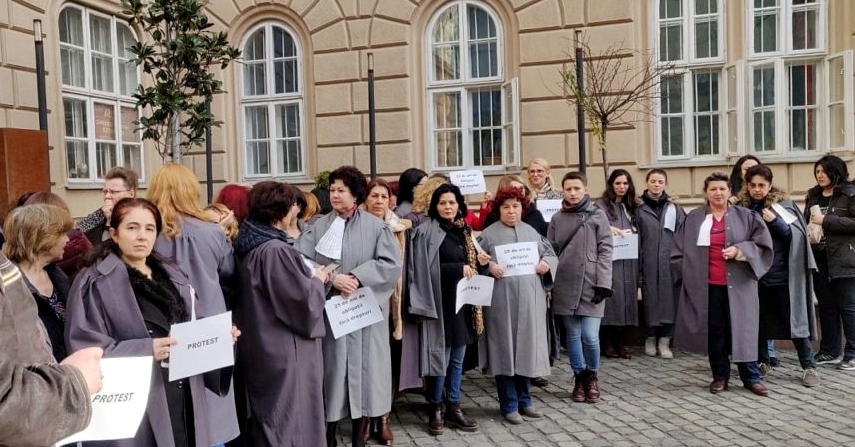 Pensii speciale pentru grefieri si IT-istii din cadrul instantelor ...