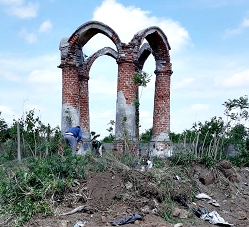 Un monument regal din Timis, salvat de "Covid-Verde" si redat ...