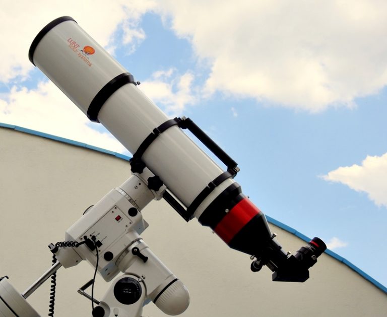 PREMIERA. Cel mai mare si mai modern telescop din Romania, pregatit ...