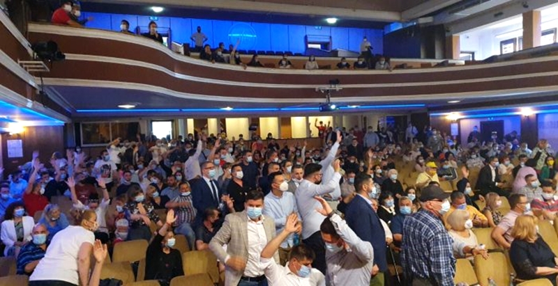 Taberele din PNL Timis, scandal la alegerile pentru sefia PNL Timisoara ...