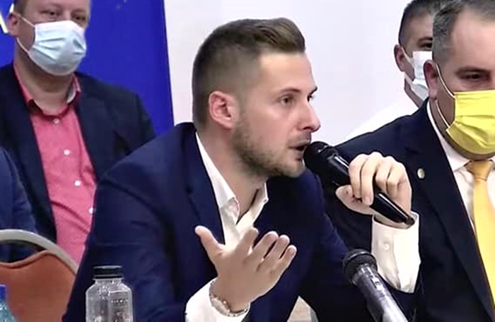 Cariera politica a rebelului Raul Ambrus se apropie de sfarsit! Tanarul ...