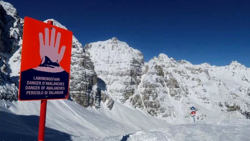 Mai multi pasionati de sporturi de iarna, ucisi de avalanse, in Austria ...