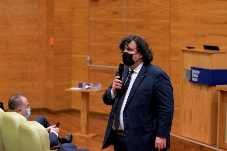 Rectorul Universitatii Politehnica Timisoara, prof. univ. Florin Dragan ...