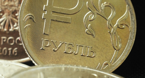 Puls VALUTAR. Rubla, la cel mai mare nivel din ultimii doi ani. Moneda ...