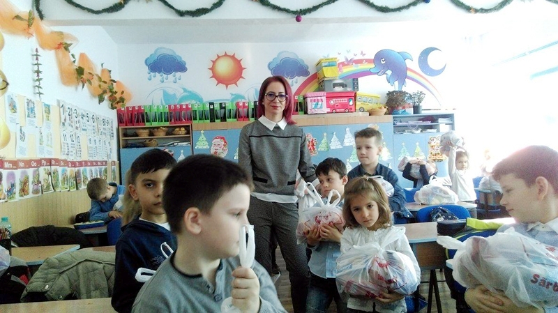 Un inspector scolar a recunoscut ca a primit 5.000 de euro de la ...