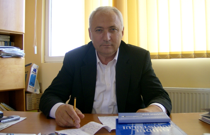 Pensionar de lux! Un fost procuror de la DIICOT Timisoara, care de-a ...