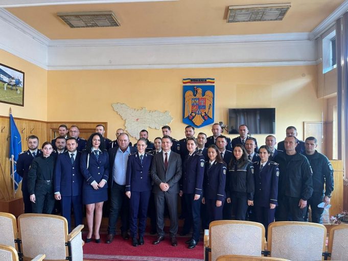 Avansari in grad la IPJ Timis! Lista celor 76 de politisti care au ...