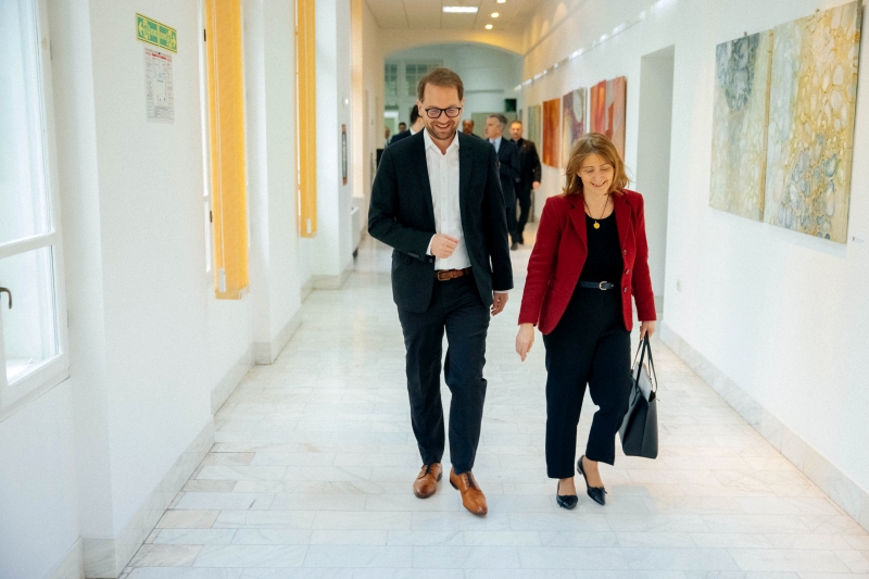 Noul ambasador al SUA in Romania, in vizita oficiala la Timisoara. “Un ...