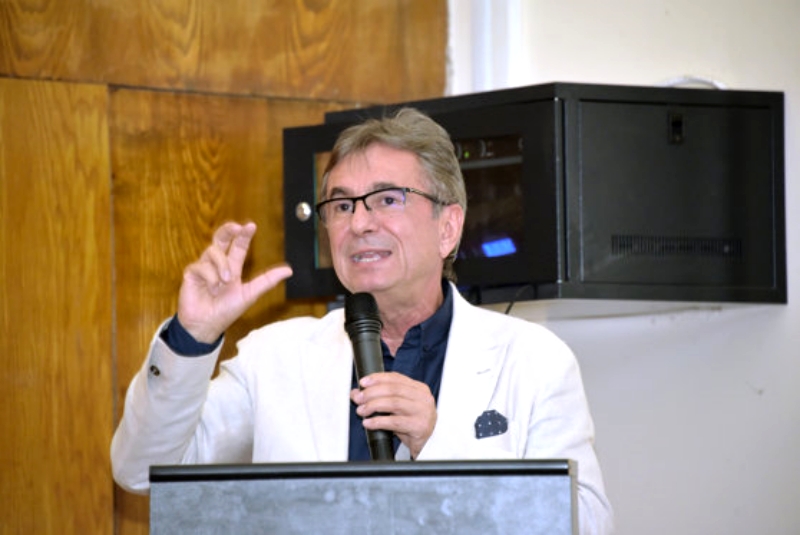 Dorel Sandesc, medicul anului 2022, numit in functia de manager al ...