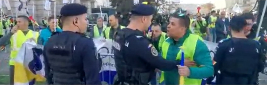 Incidente intre politisti si jandarmi, la actiunea de protest sindical ...