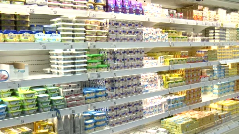 Cartel pe piata untului din Romania! Companiile Albalact, Covalact si ...