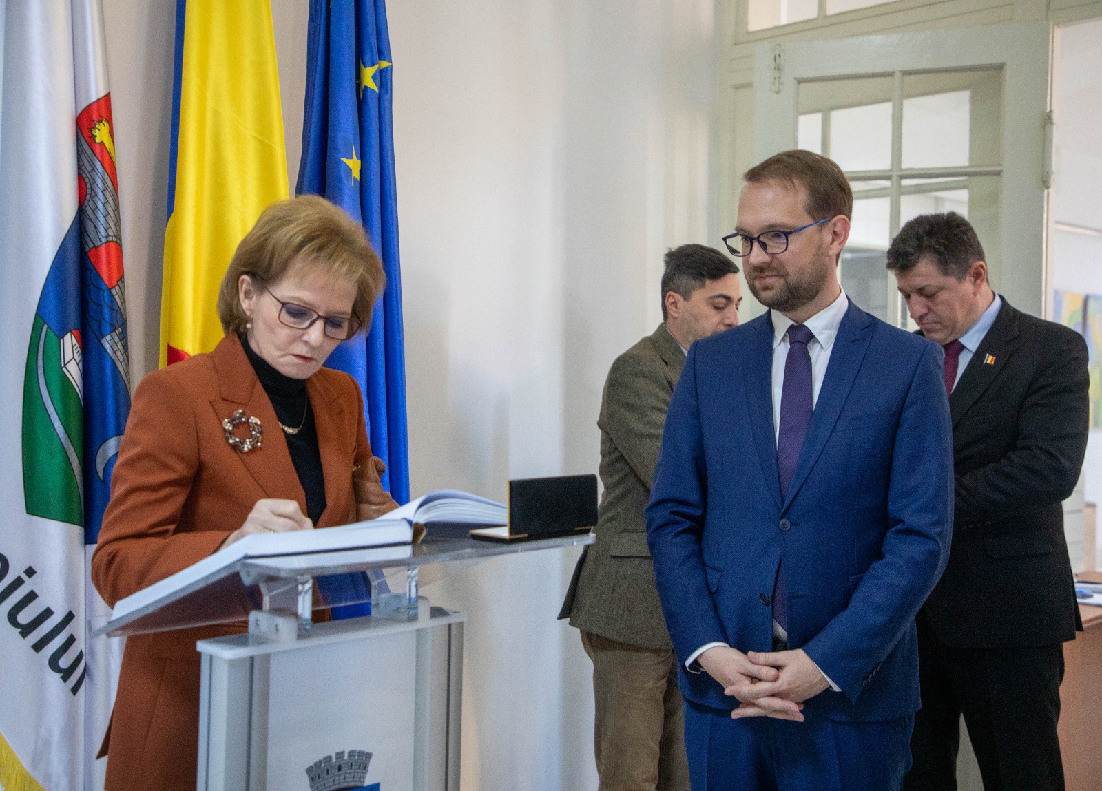 Vizita regala la Primaria Timisoara / Principesa Margareta, Custodele ...