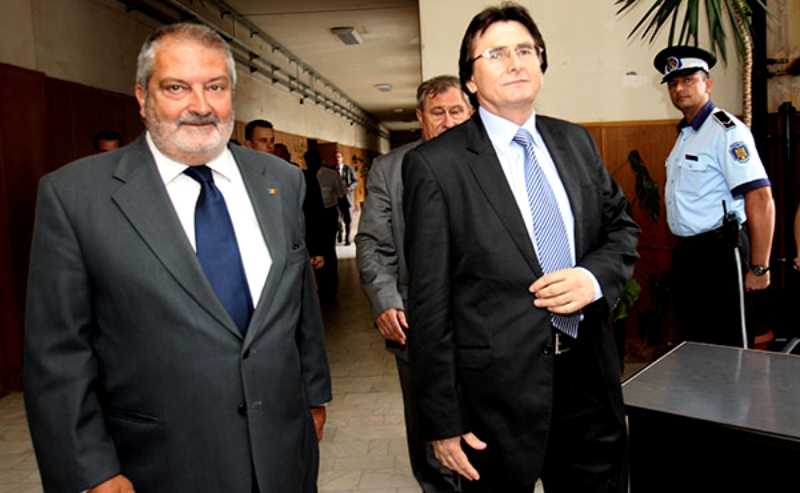 Procesul in care fostii primari Ciuhandu si Robu sunt judecati pentru ...