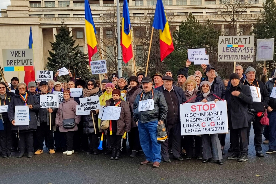 Romani discriminati in propria tara! Asociatia romanilor refugiati si ...