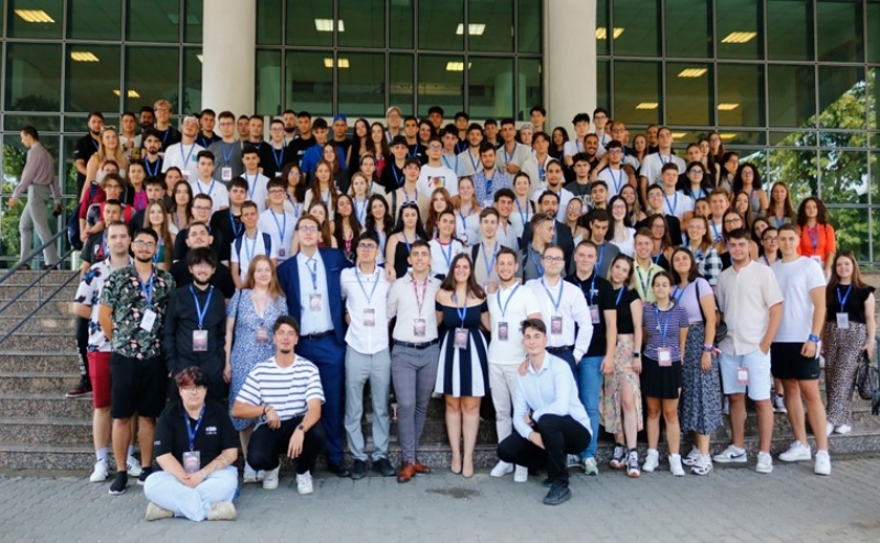 ESU 2024, la final! Elevi din toata tara au participat la Scoala de vara Electronics Summer ...