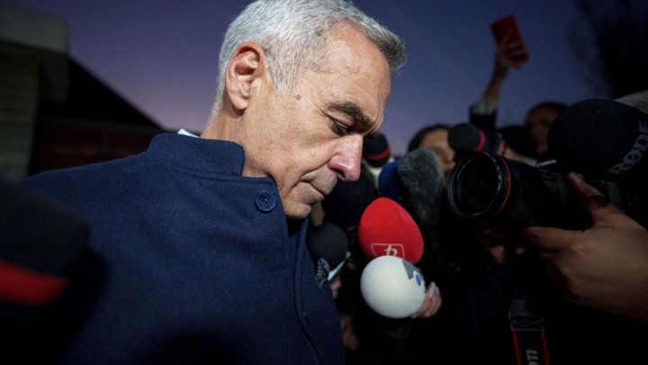 Prima reactie a lui Calin Georgescu, dupa anularea alegerilor de catre ... Prima reactie a lui Calin Georgescu, dupa anularea alegerilor de catre ...