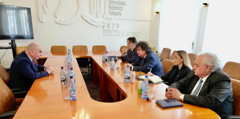 Presedintele Romaniei, Ilie Bolojan, in vizita la Universitatea ...