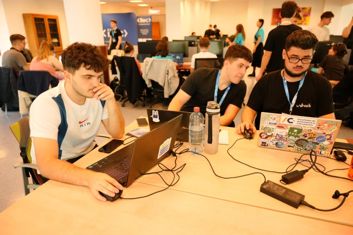 Rezultate finale iTEC 2025, concurs national organizat de Facultatea de Automatica si ...