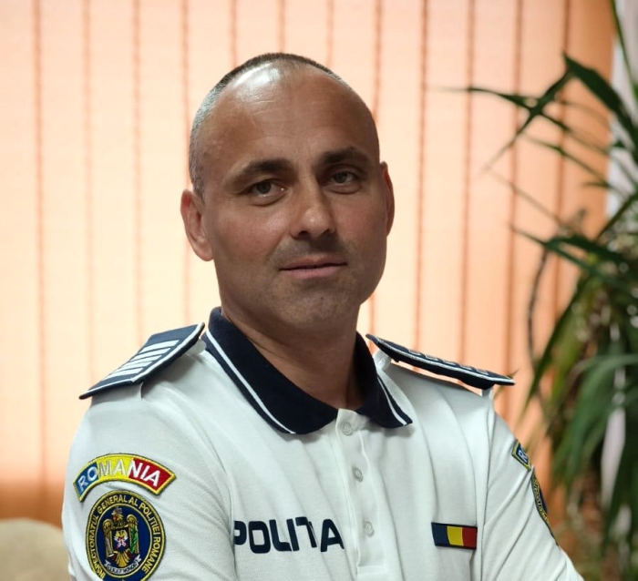 Un agresor mascat, imobilizat de un politist aflat in timpul liber ...