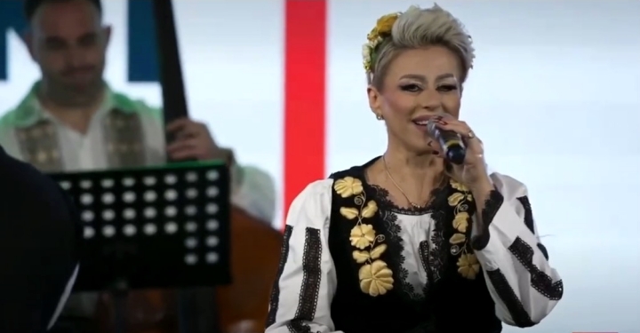 Top Folclor: Ramona Vita - una dintre stelele muzicii populare banatene ...