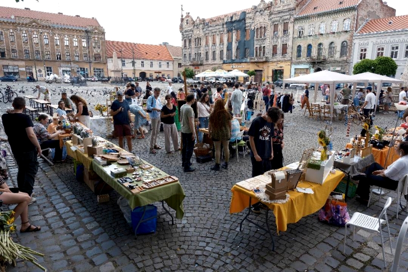 Eco-SHOP de Toamna, editia a 8-a, in Piata Traian din Timisoara (P ...
