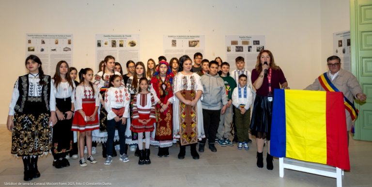 FOTO / Sarbatori de iarna la Conacul Mocioni: Primul targ de Craciun al ...